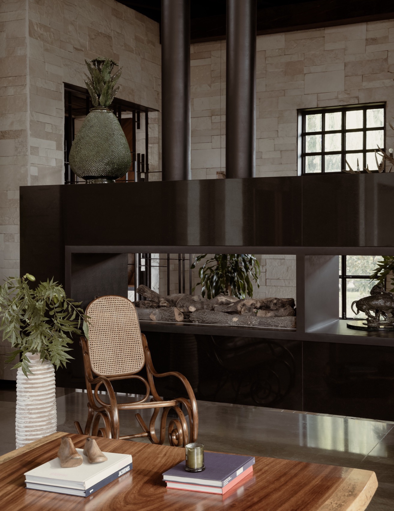 ”El Fraile” Ranch House by Heryco - 谷德设计网