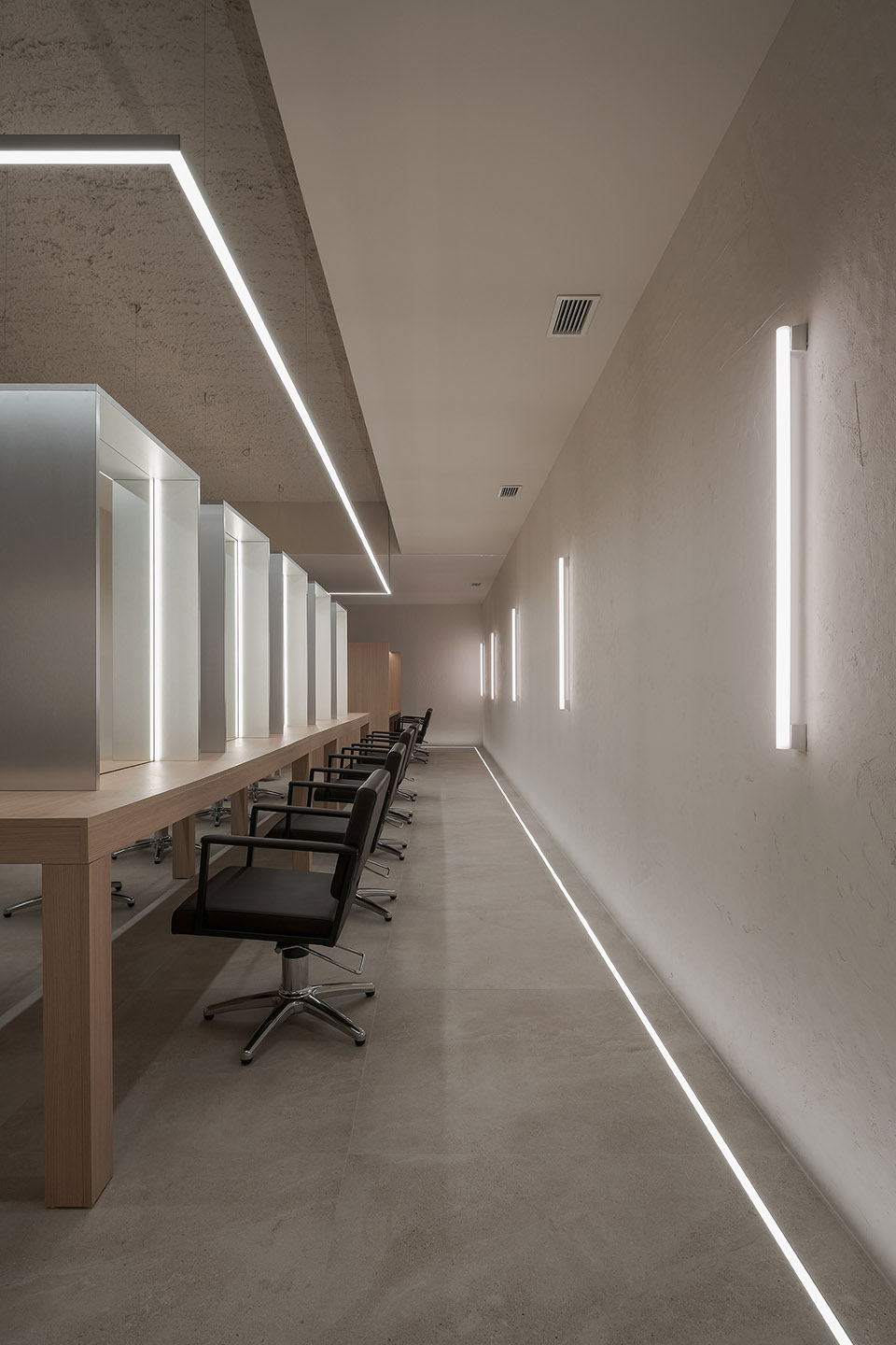 Carlos Pons beauty center by NAN Arquitectos - 谷德设计网