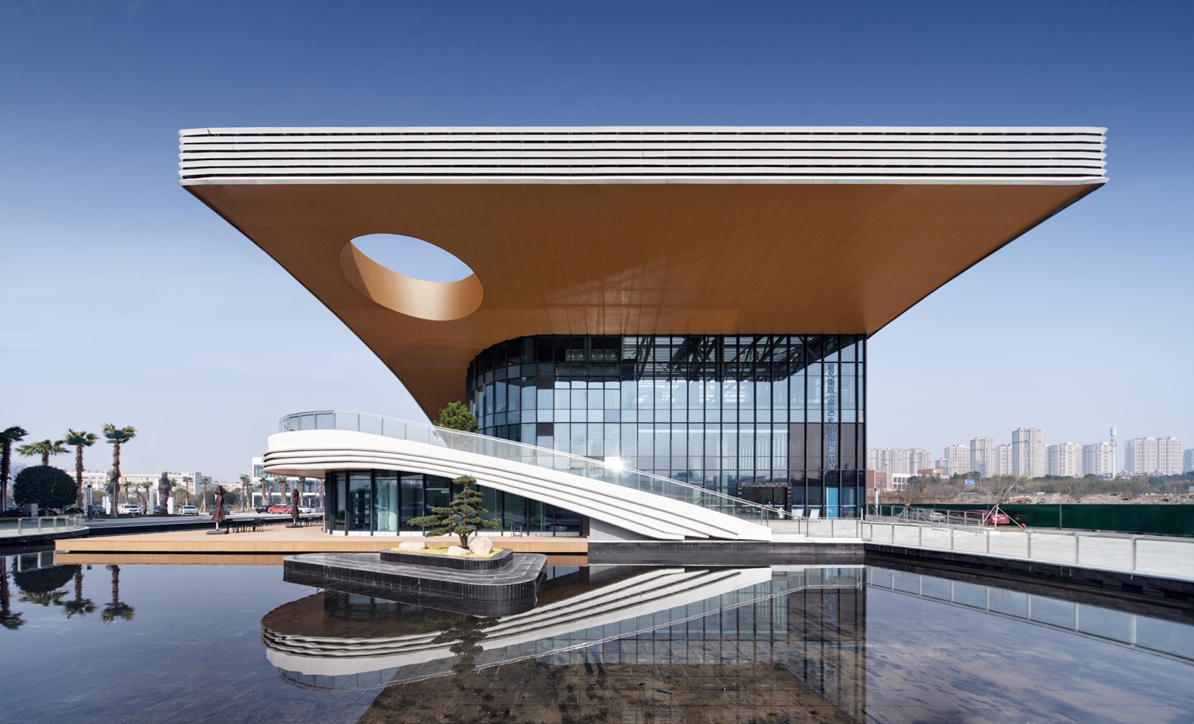 The Temporary Exhibition Hall of Jinyi Free Trade Zone by China United ...