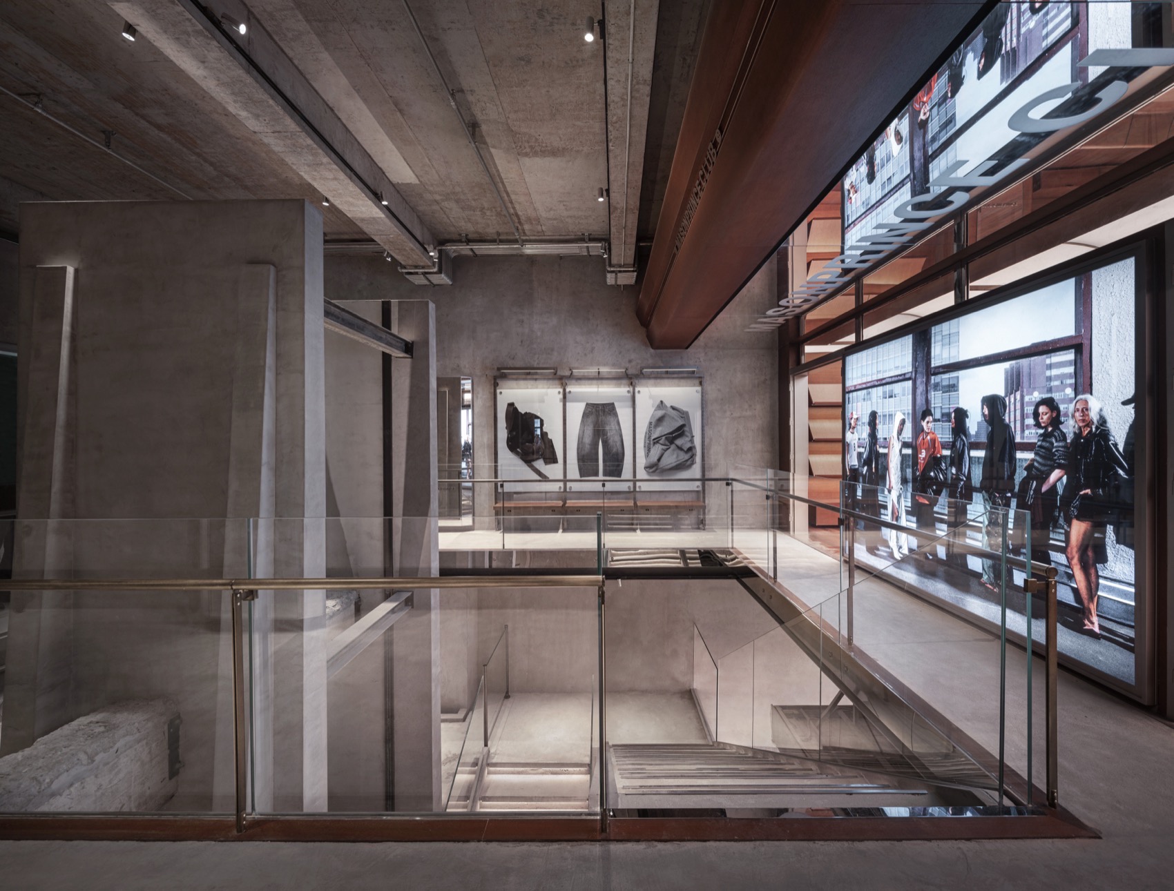 MASONPRINCE Flagship Store (UpperHills, Shenzhen) by TOMO Design - 谷德设计网