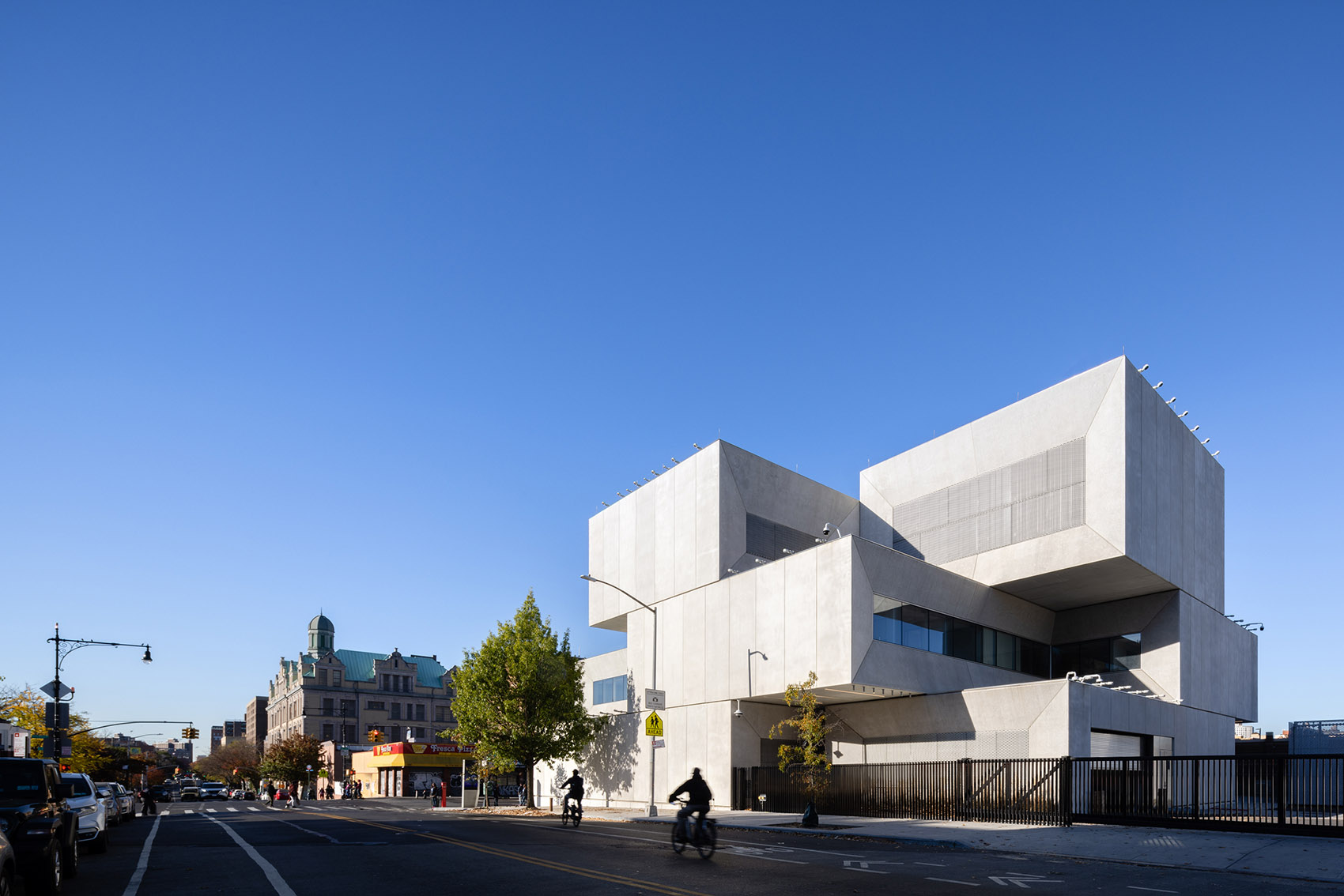 NYPD 40th Precinct New York, United States by BIG - 谷德设计网