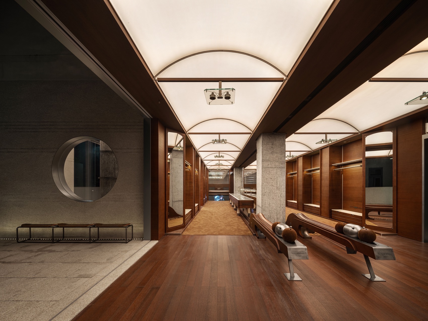 MASONPRINCE Flagship Store (UpperHills, Shenzhen) by TOMO Design - 谷德设计网