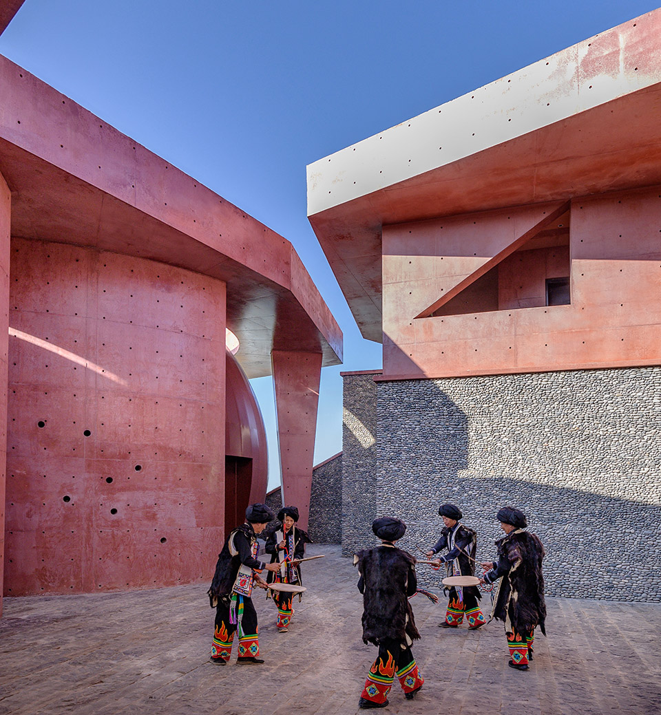 Red Village Observatory by TAG - 谷德设计网