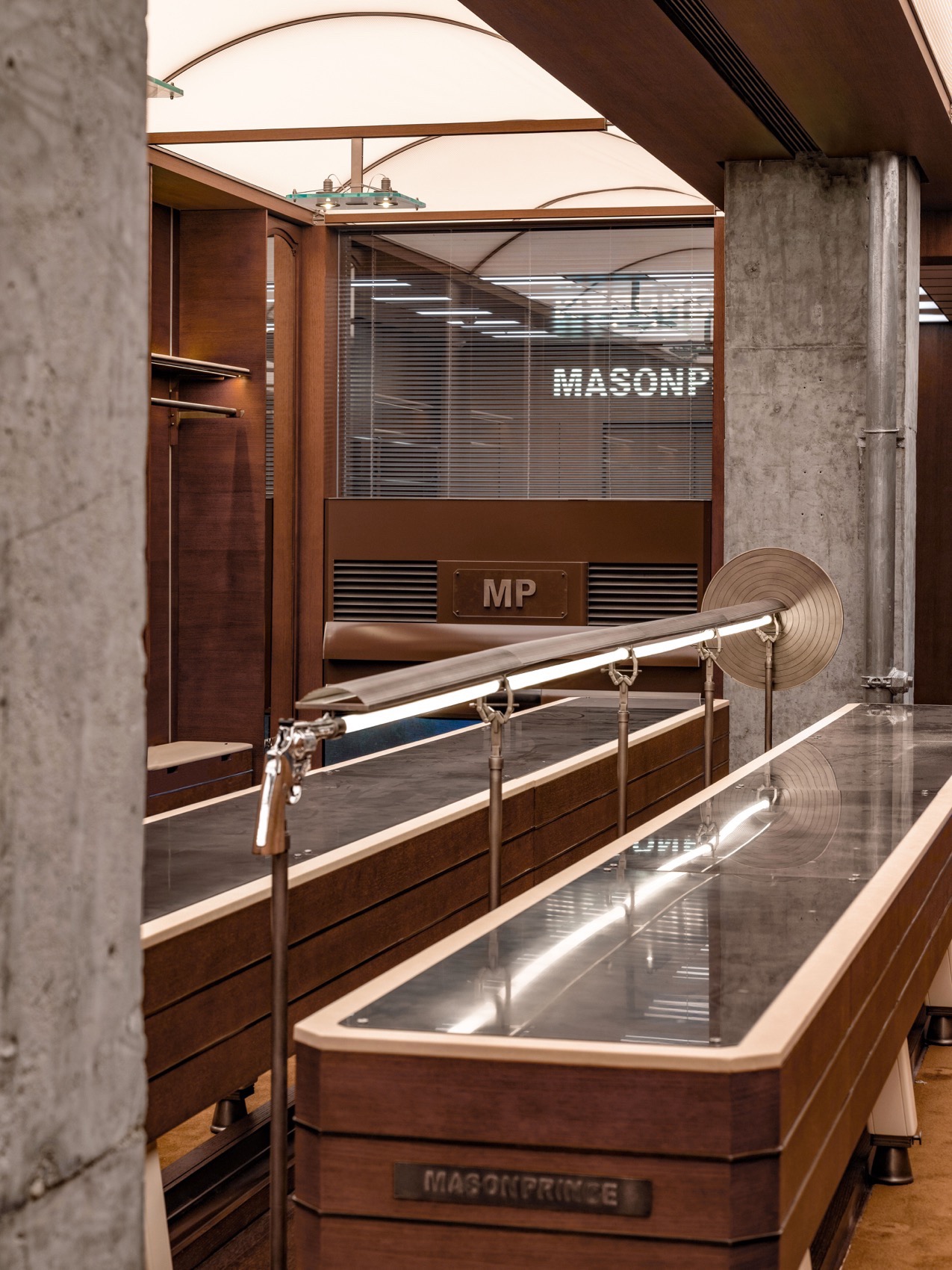 MASONPRINCE Flagship Store (UpperHills, Shenzhen) by TOMO Design - 谷德设计网