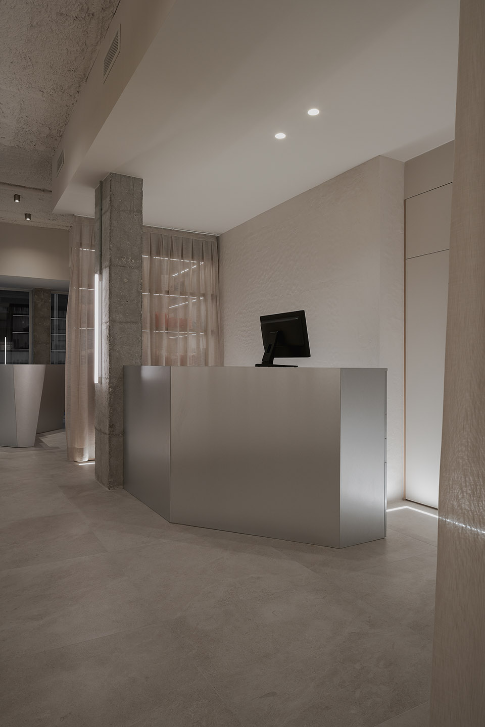 Carlos Pons beauty center by NAN Arquitectos - 谷德设计网