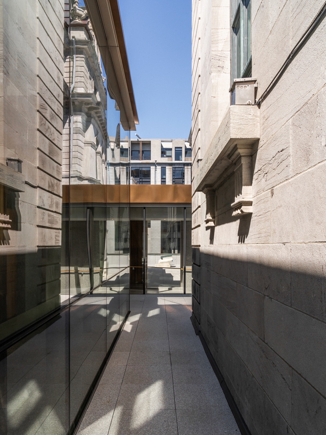 The Montreal City Hall by Beaupré Michaud et Associés, Architectes with ...