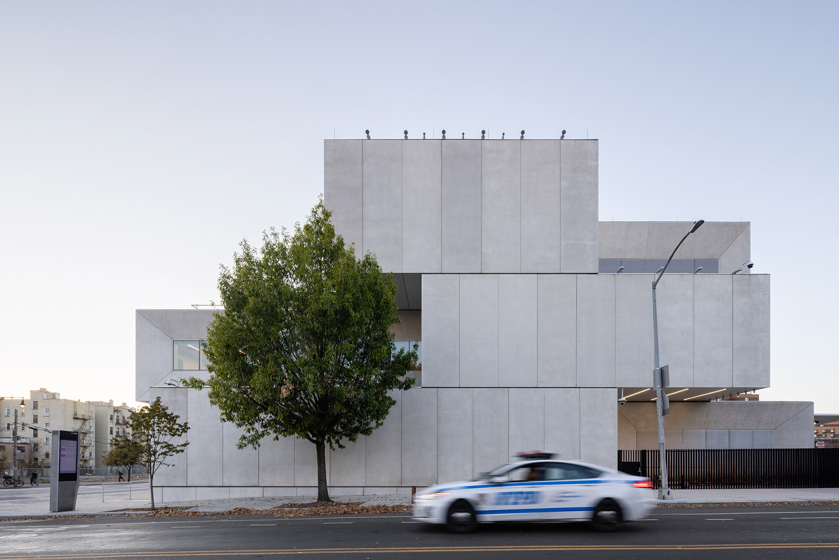 NYPD 40th Precinct New York, United States by BIG - 谷德设计网