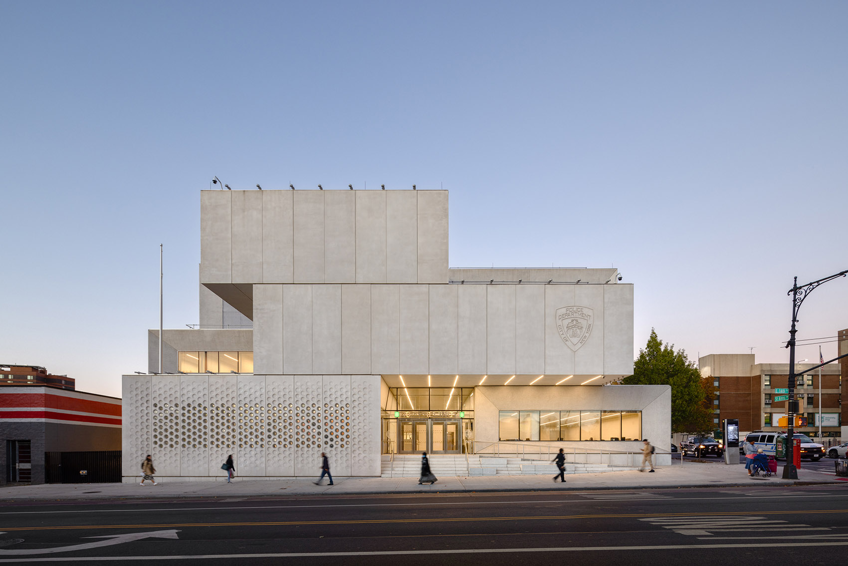 NYPD 40th Precinct New York, United States by BIG - 谷德设计网