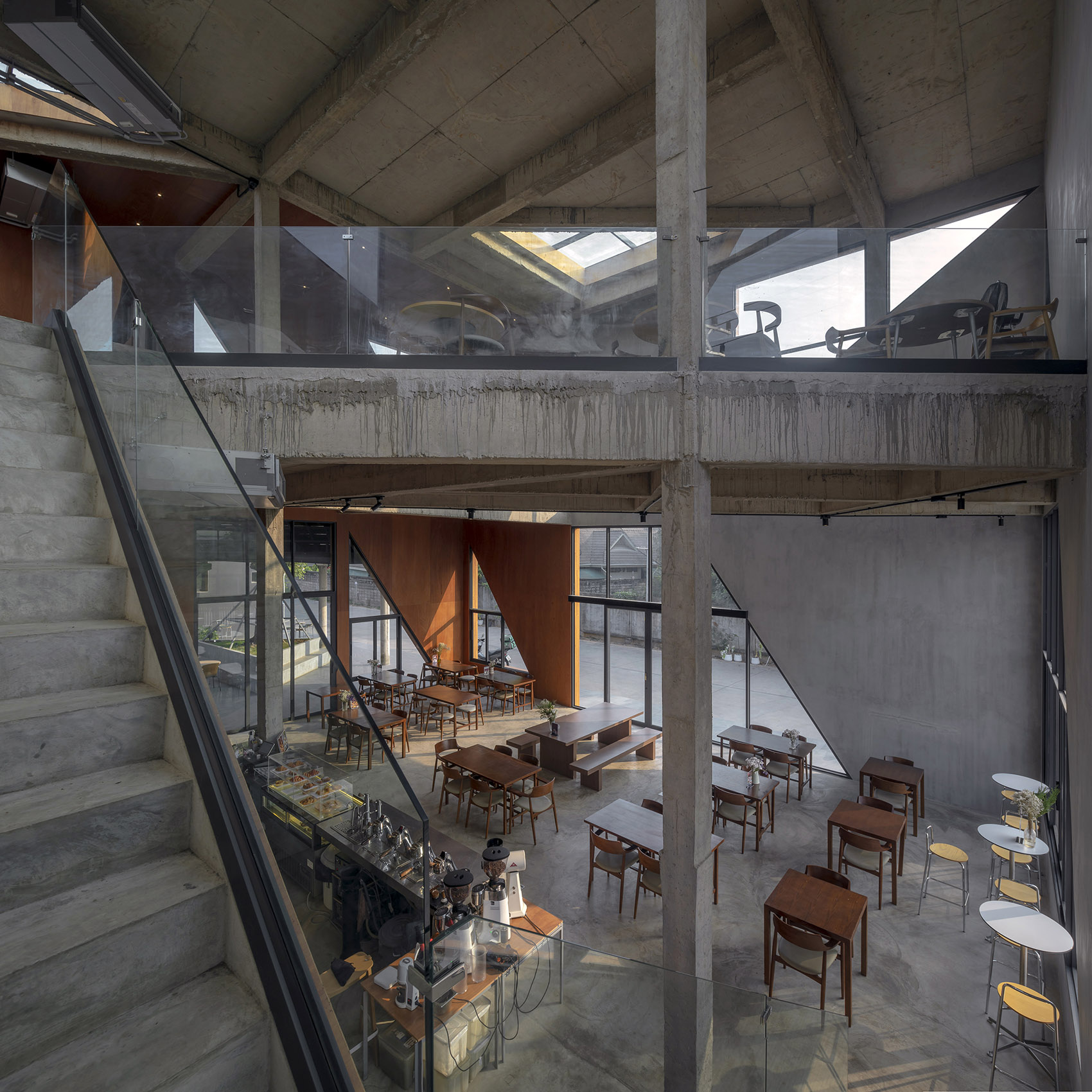 DIFF Coffee Roasters by ASWA - 谷德设计网