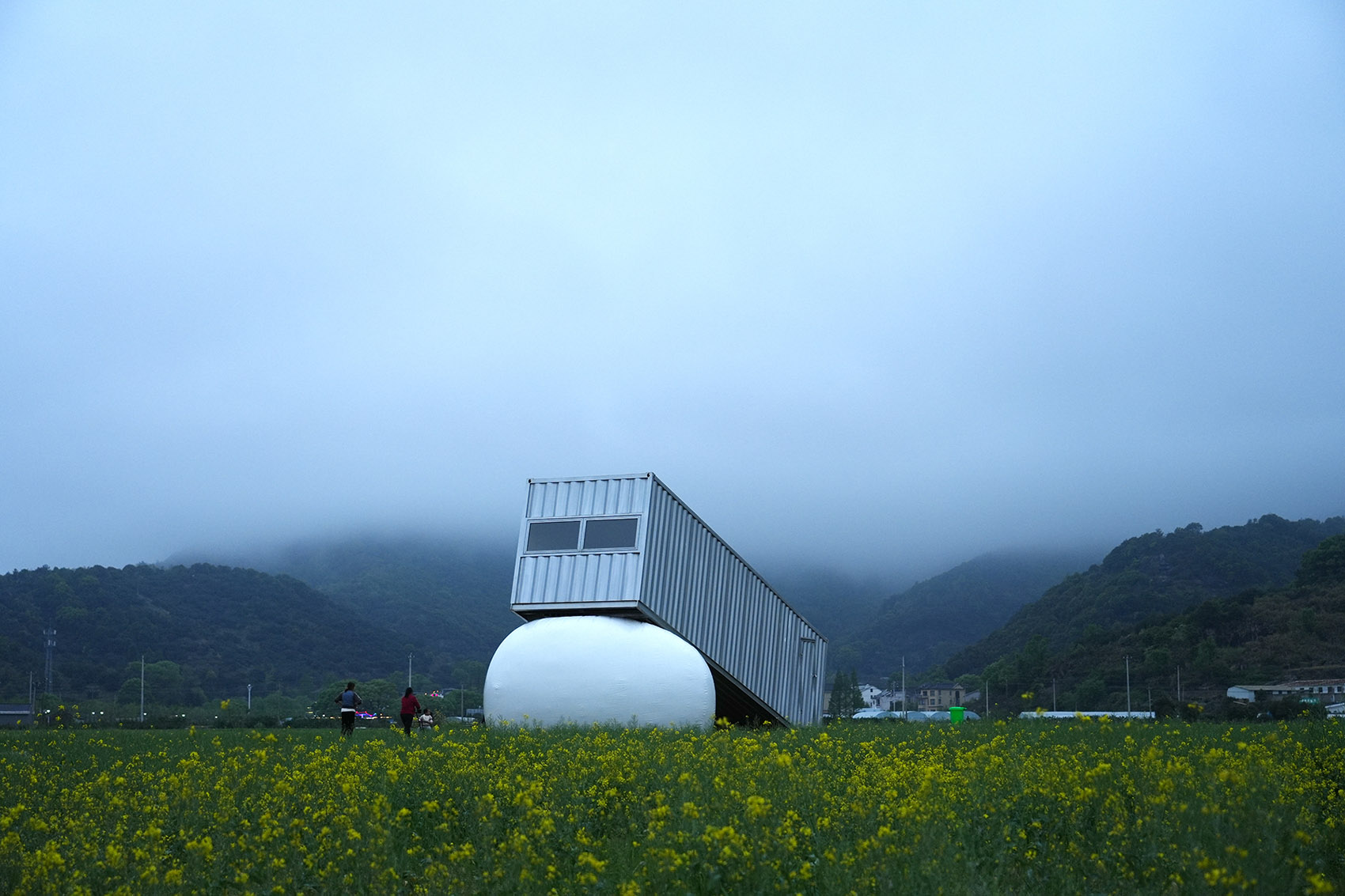 ‘Down in the Clouds’Farm Field Renovation by Practice on earth + Increments Studio - 谷德设计网