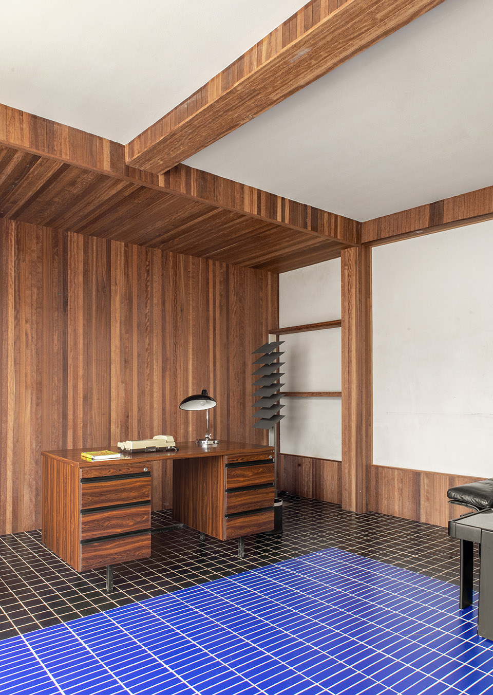 Yixu Photography Base·Laosha Store by Hangzhou DZZW Architecture Design ...