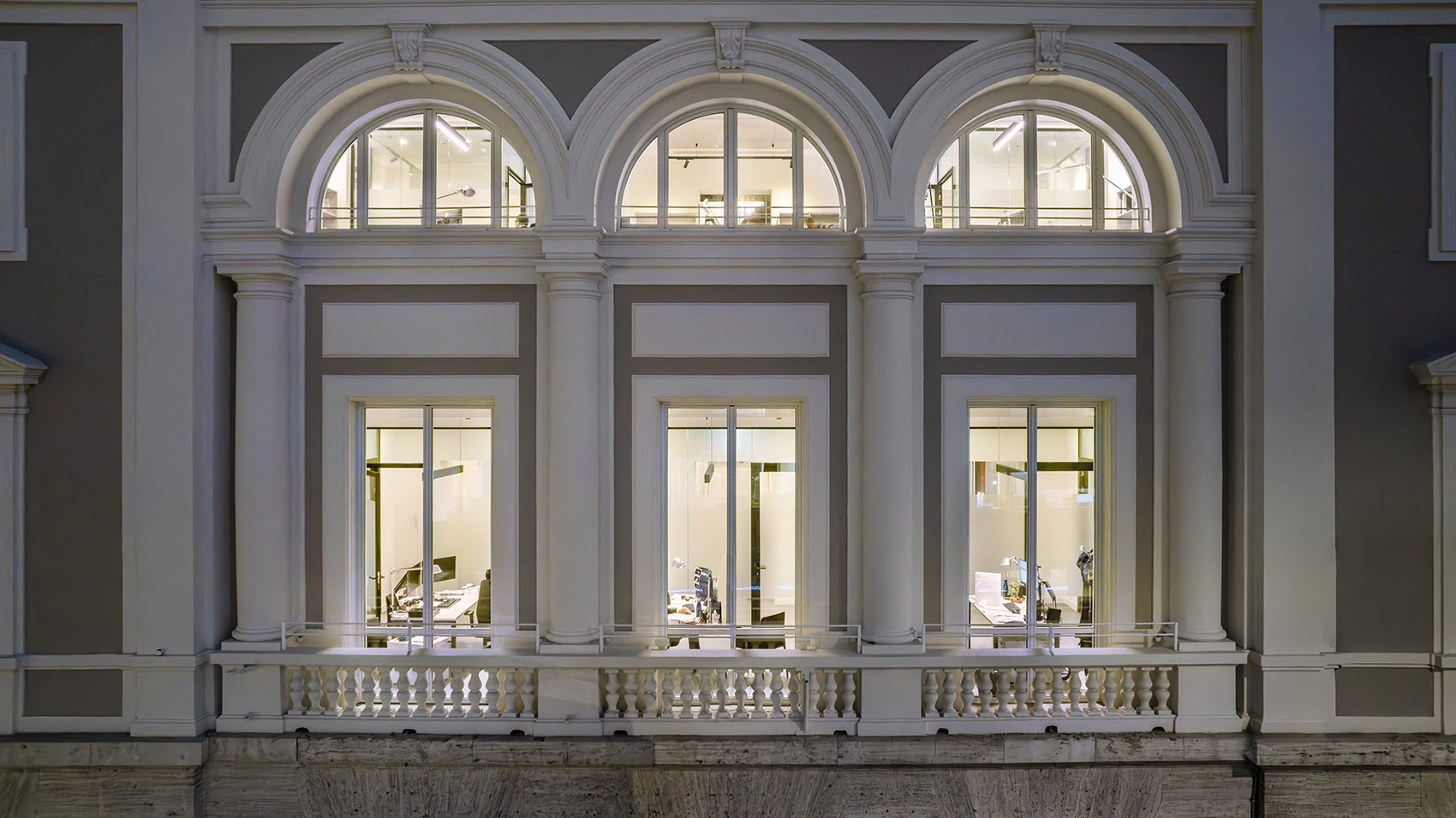 DLA Piper’s New Italy Headquarters by Alvisi Kirimoto - 谷德设计网