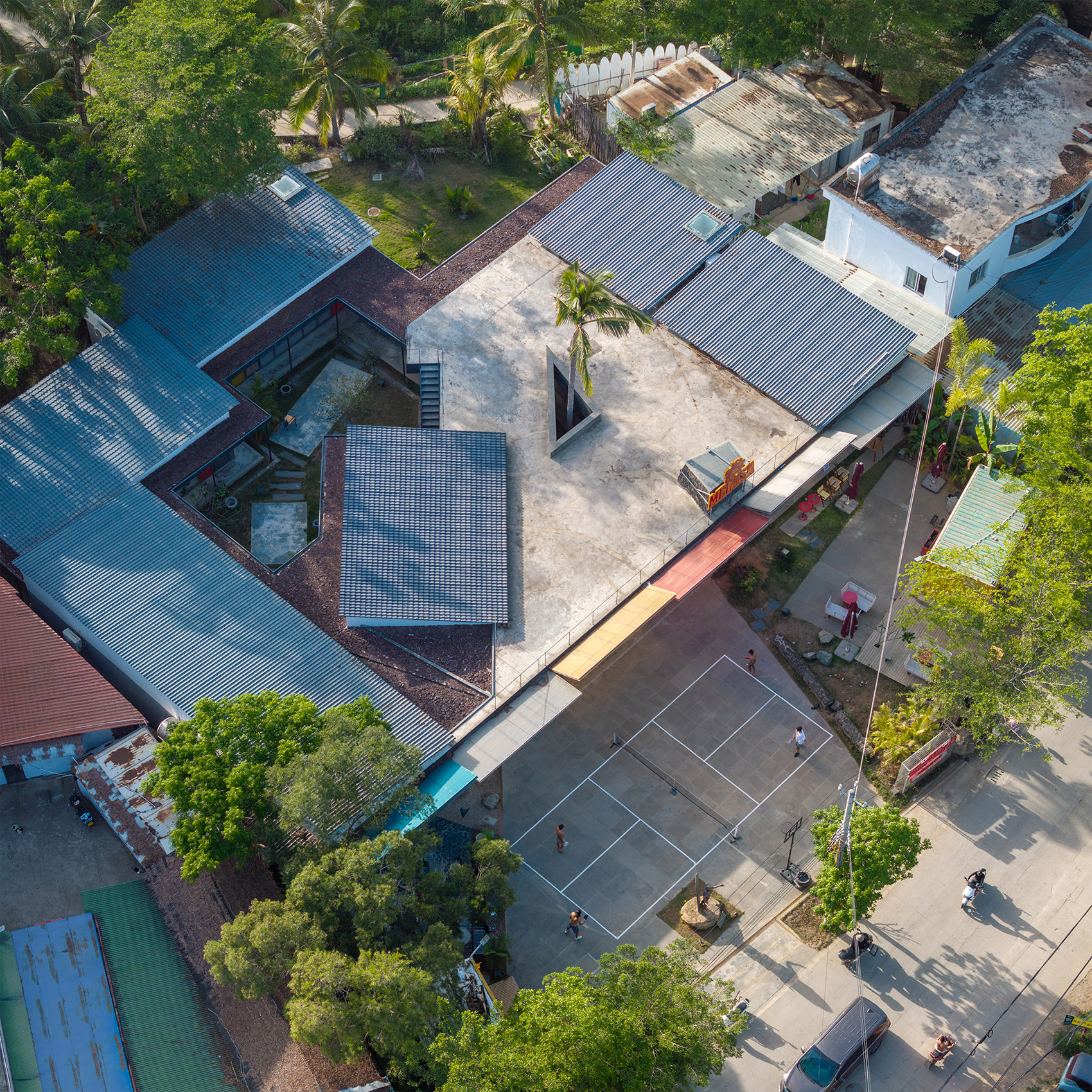 Earth-Hugging Duke Plaza by Edge Architects - 谷德设计网