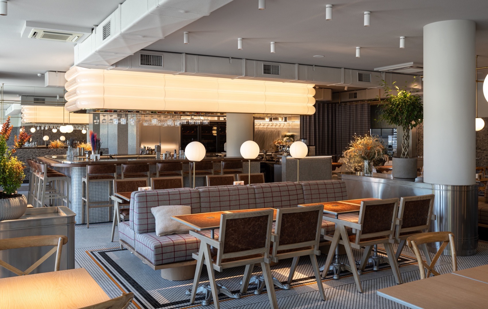 Lumo Bistro by YOD Group - 谷德设计网