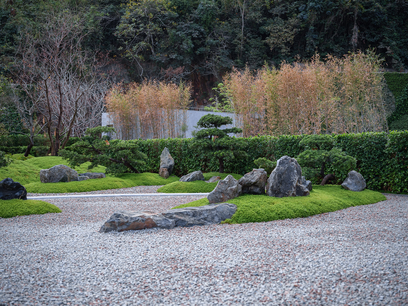 Sanya Aranya Courtyard of Ninefold Mountains by Yoshiki Toda Landscape ...