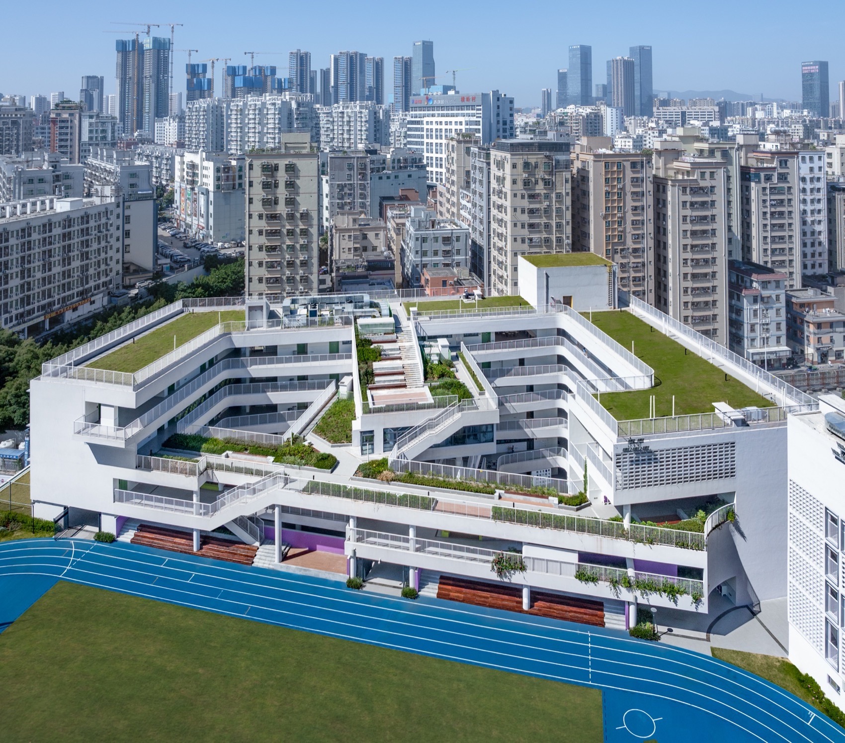 The Minzhi Campus of Shenzhen Longhua Senior High School Education ...