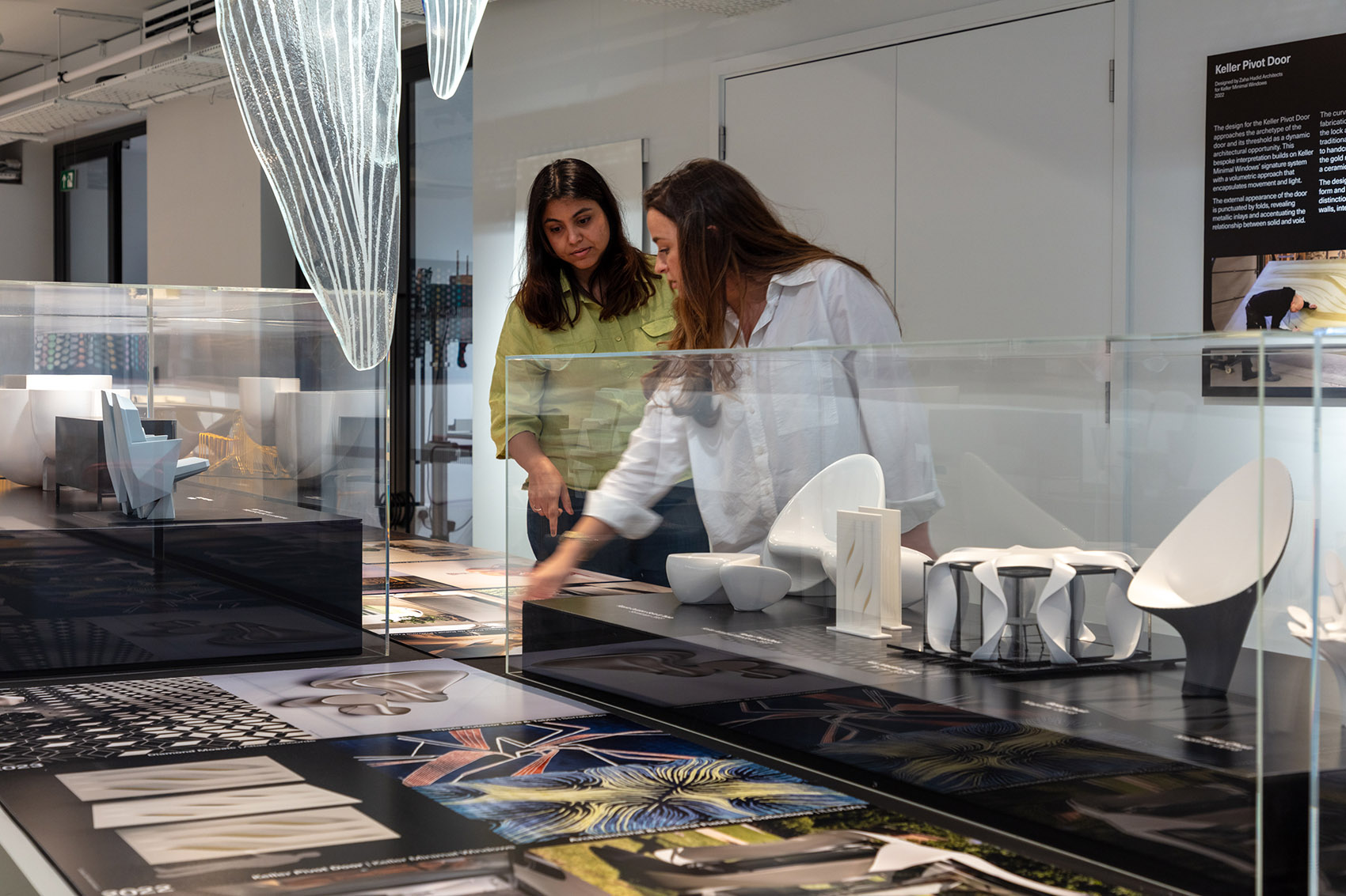 ‘Function Through Form’ Furniture Designs by Zaha Hadid Architects - 谷德设计网