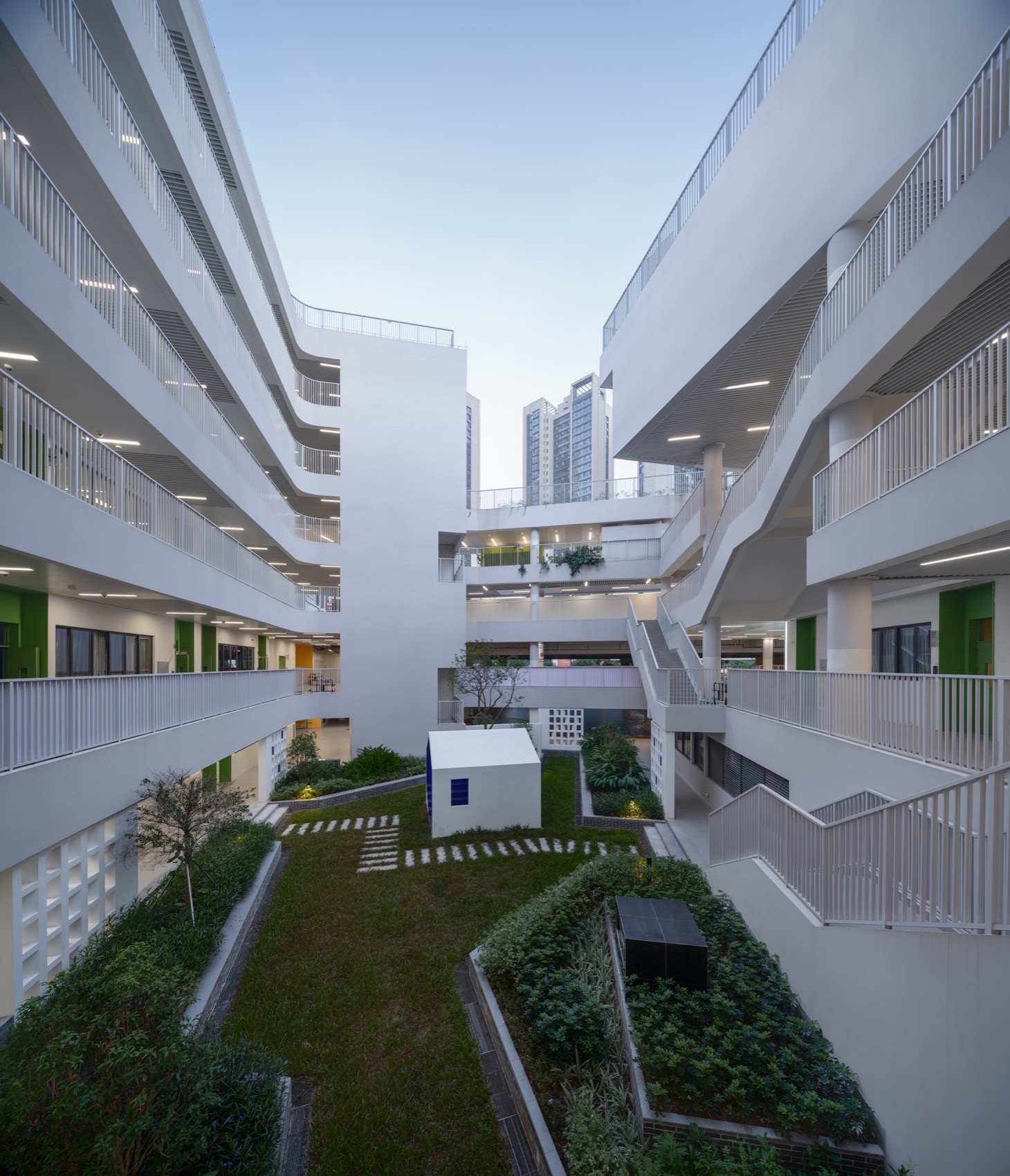 The Minzhi Campus of Shenzhen Longhua Senior High School Education ...