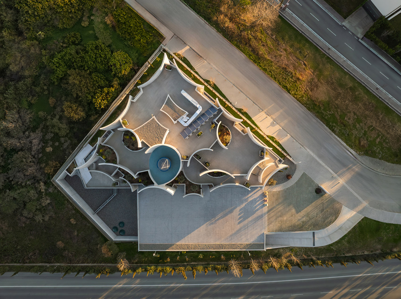 Veterinary Hospital by Davide Macullo Architects - 谷德设计网