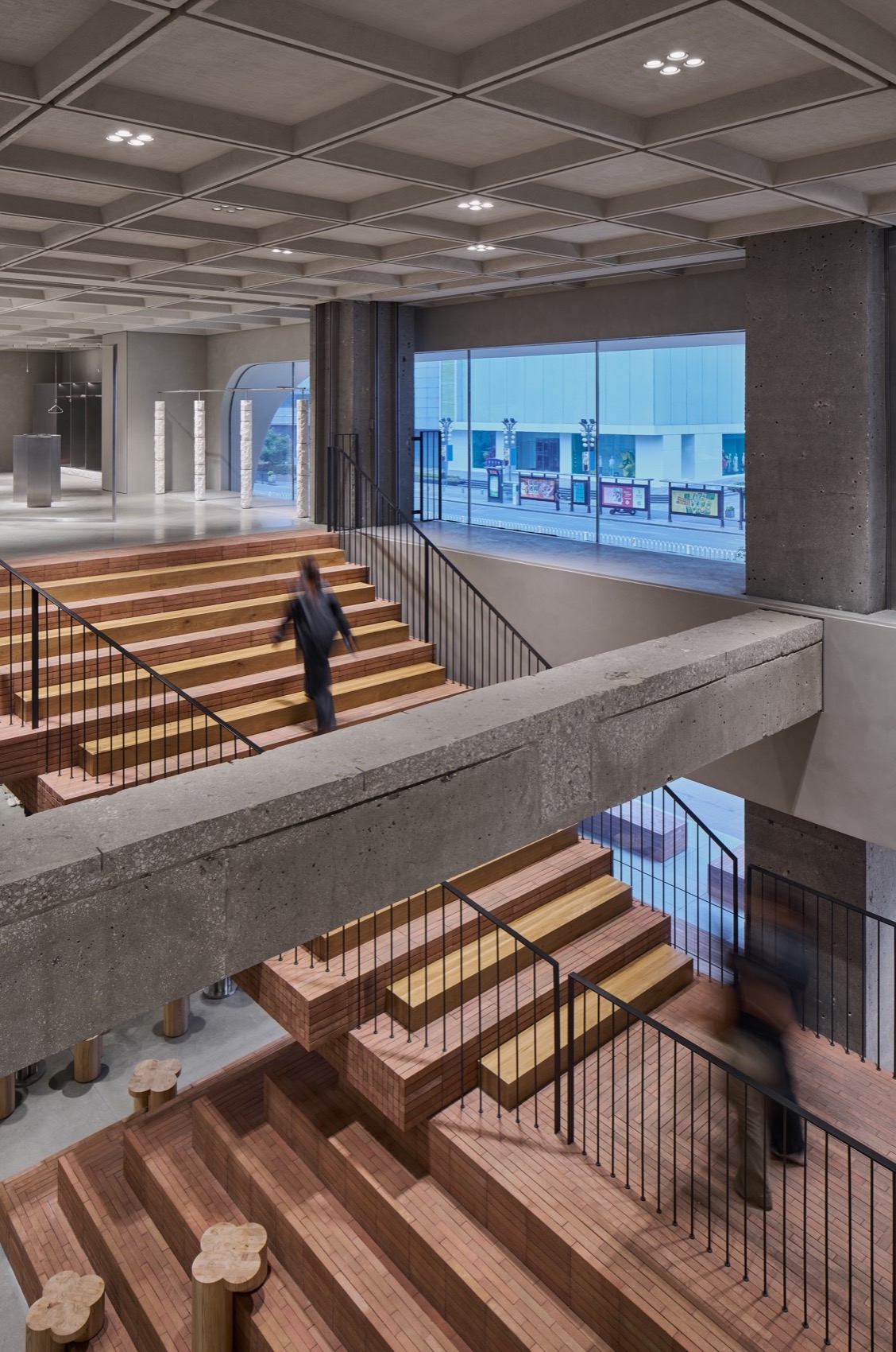 ZARA Nanjing Xinjiekou Flagship Store by AIM Architecture - 谷德设计网