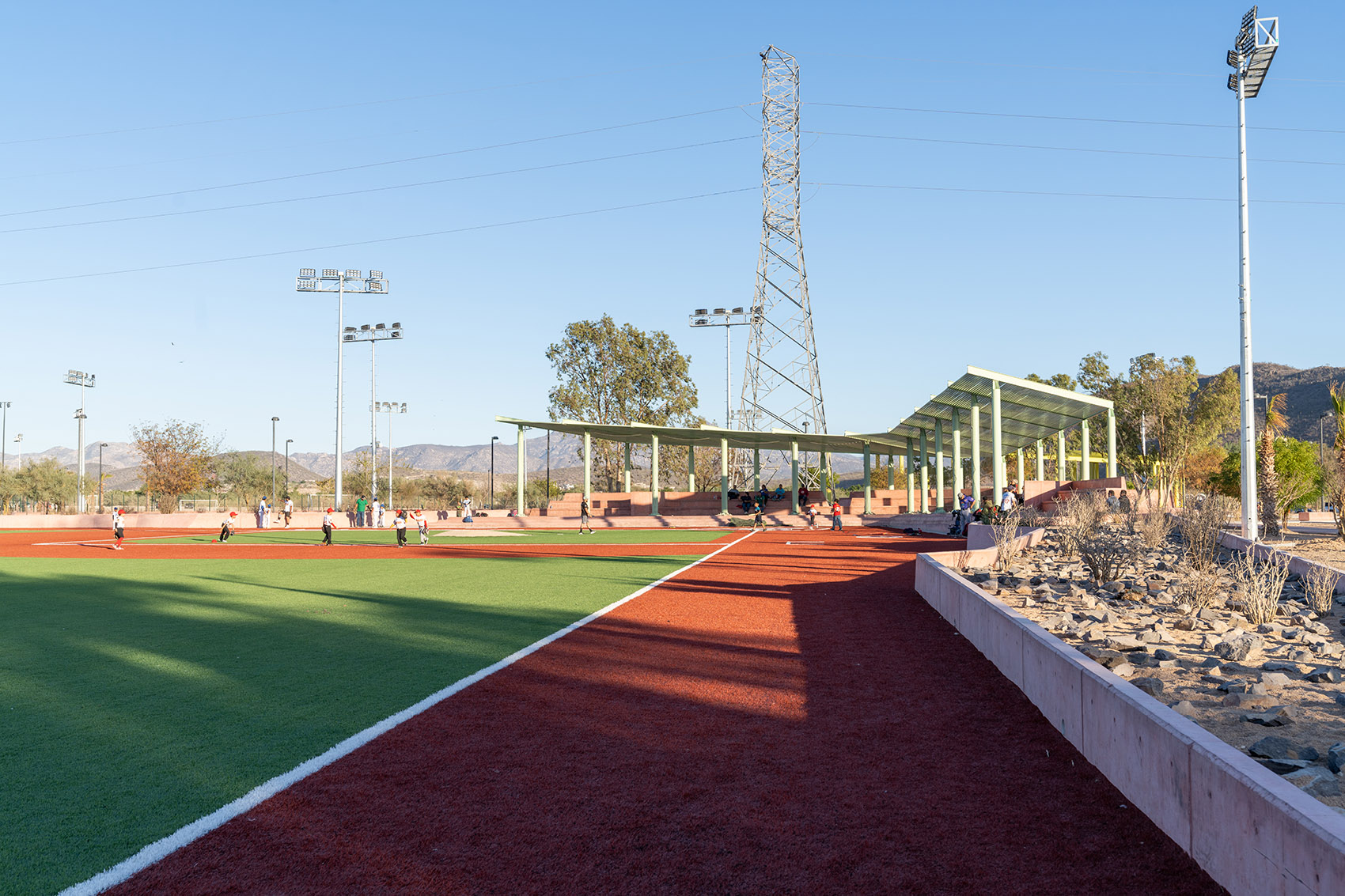 Masterplan & Sports Complex La Paz by CCA Bernardo Quinzaños - 谷德设计网