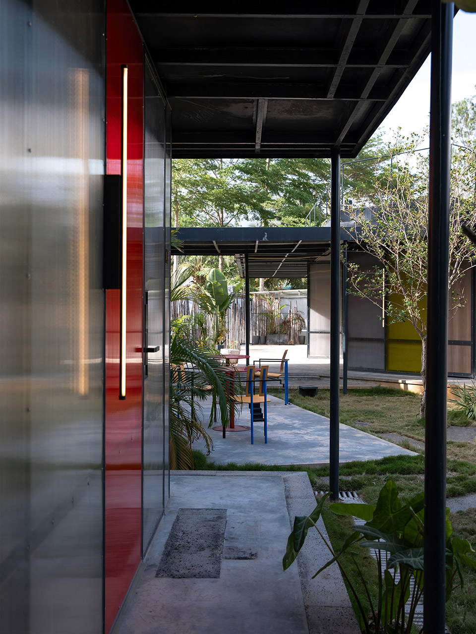 Earth-Hugging Duke Plaza by Edge Architects - 谷德设计网