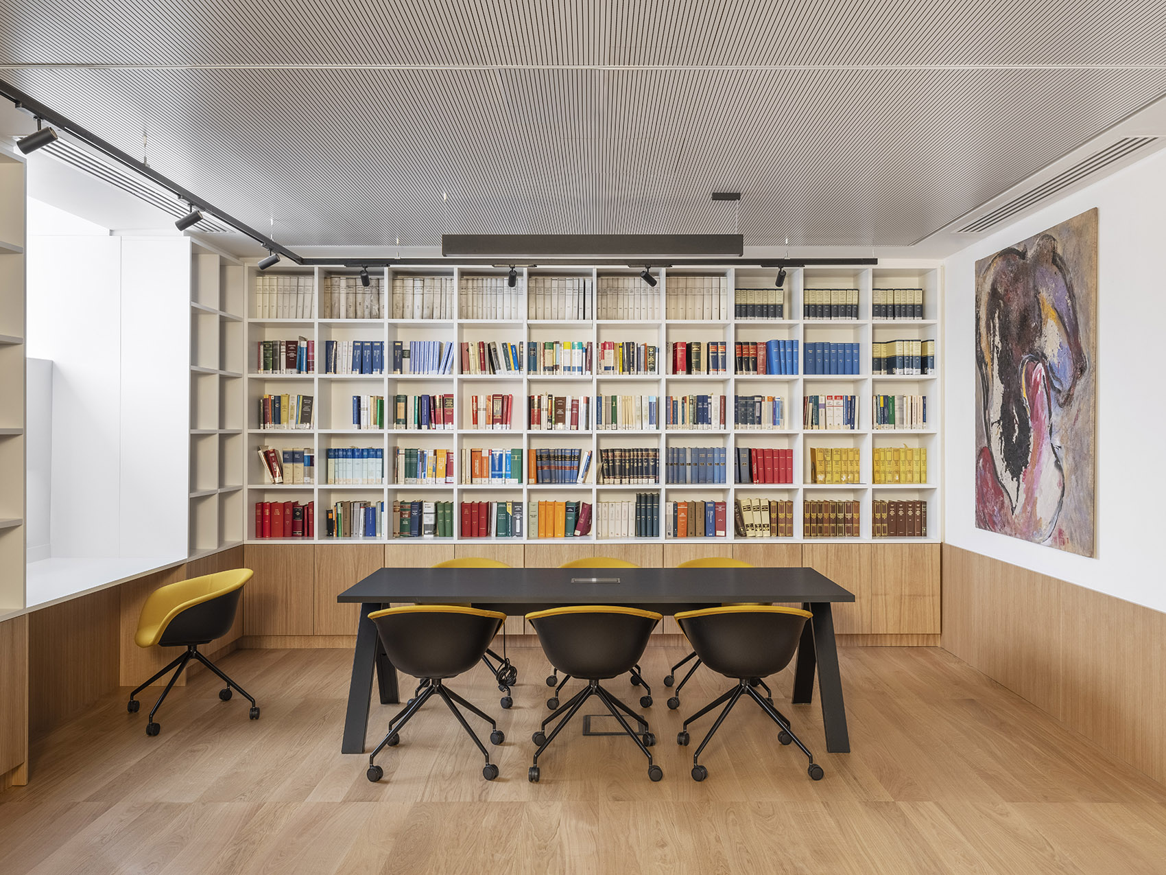 DLA Piper’s New Italy Headquarters by Alvisi Kirimoto - 谷德设计网