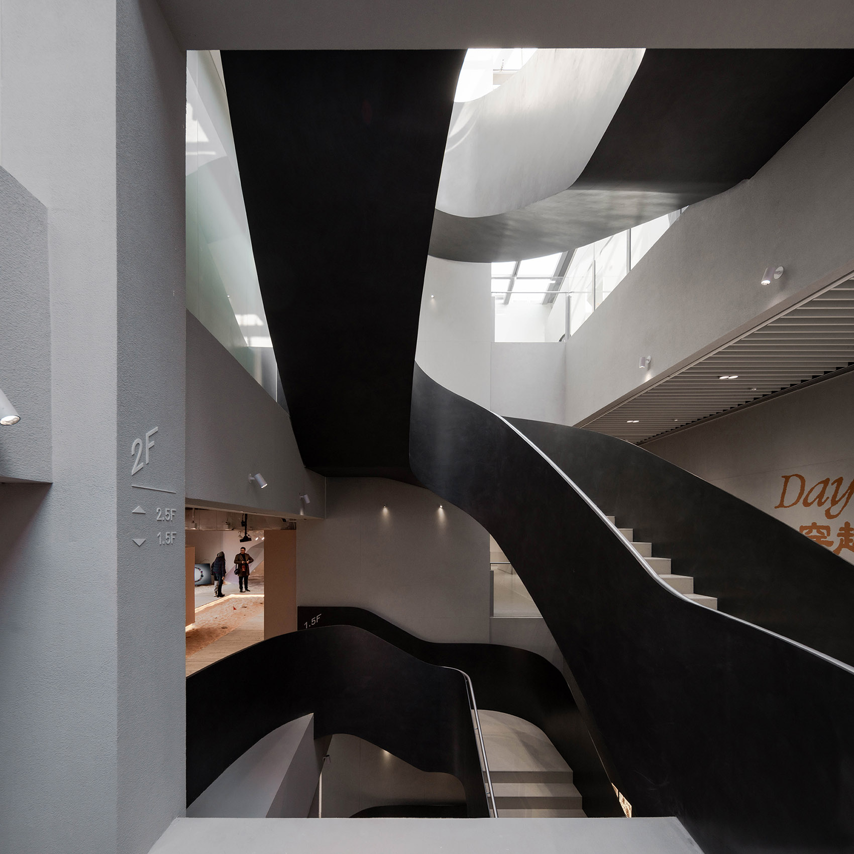 Lafayette Culture Center Renovation by TheY Architects - 谷德设计网