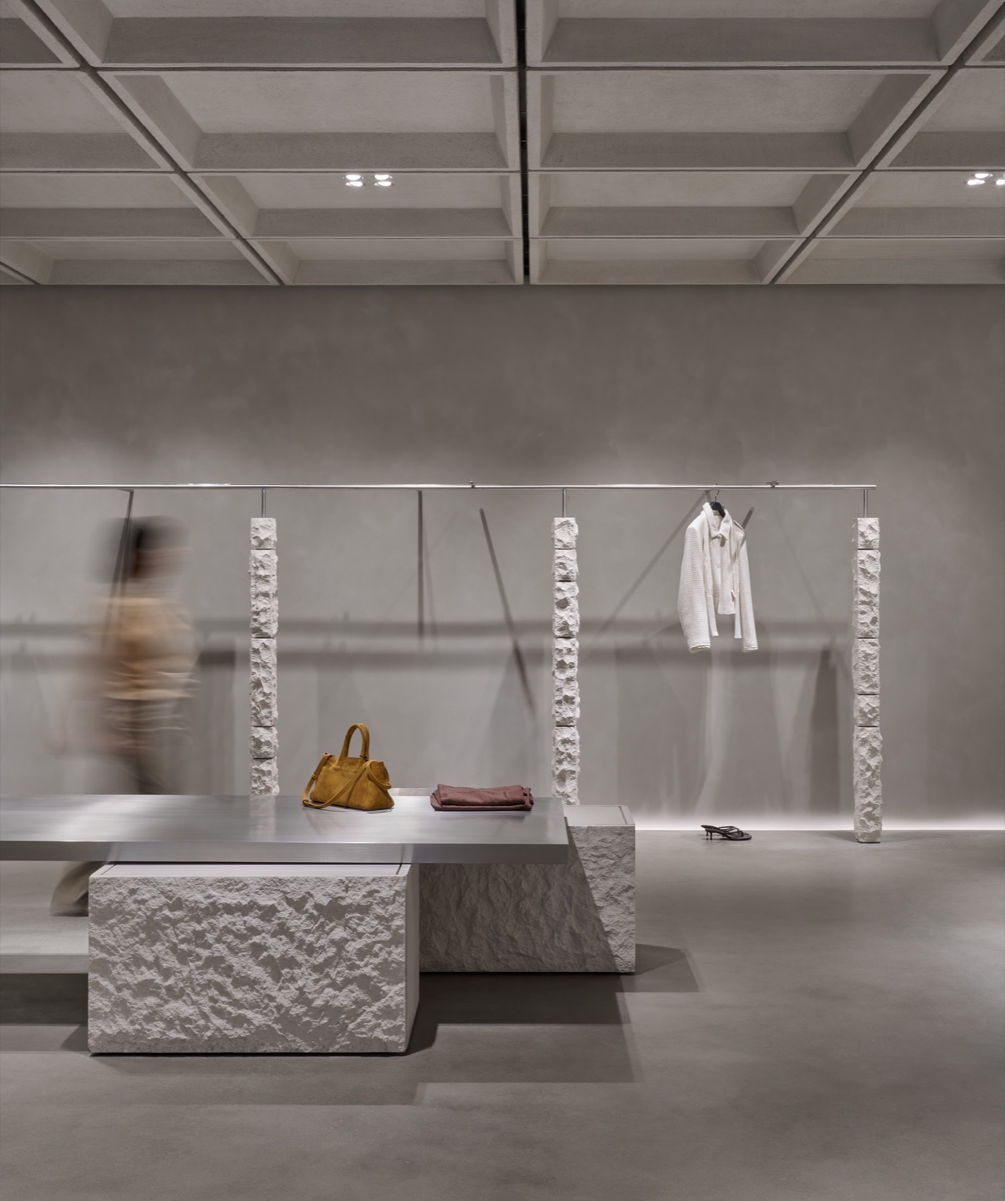 ZARA Nanjing Xinjiekou Flagship Store by AIM Architecture - 谷德设计网