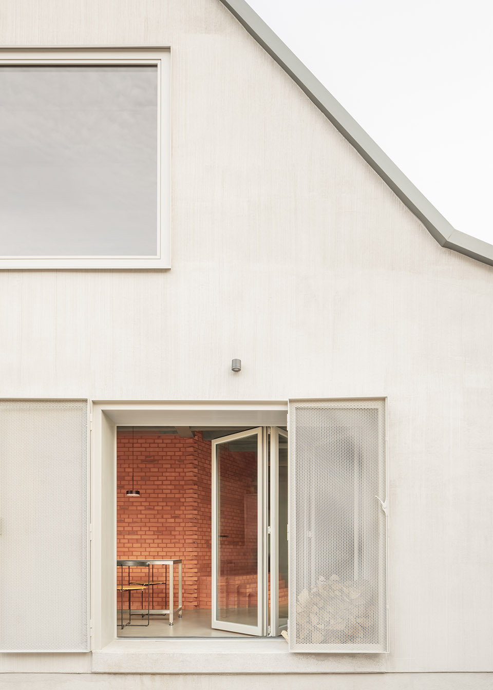 Conversion of a Settler’s house by Klöpfel Zeimer Architekten - 谷德设计网