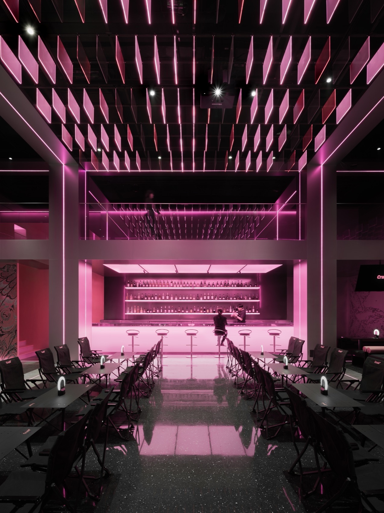 Crush BAR by MARS Studio - 谷德设计网