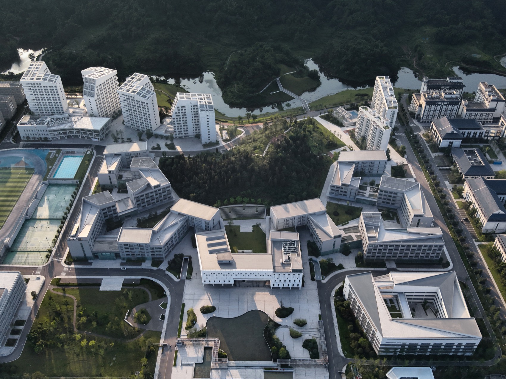 Xihua University Yibin Campus (Phase Ⅱ) by FCJZ - 谷德设计网