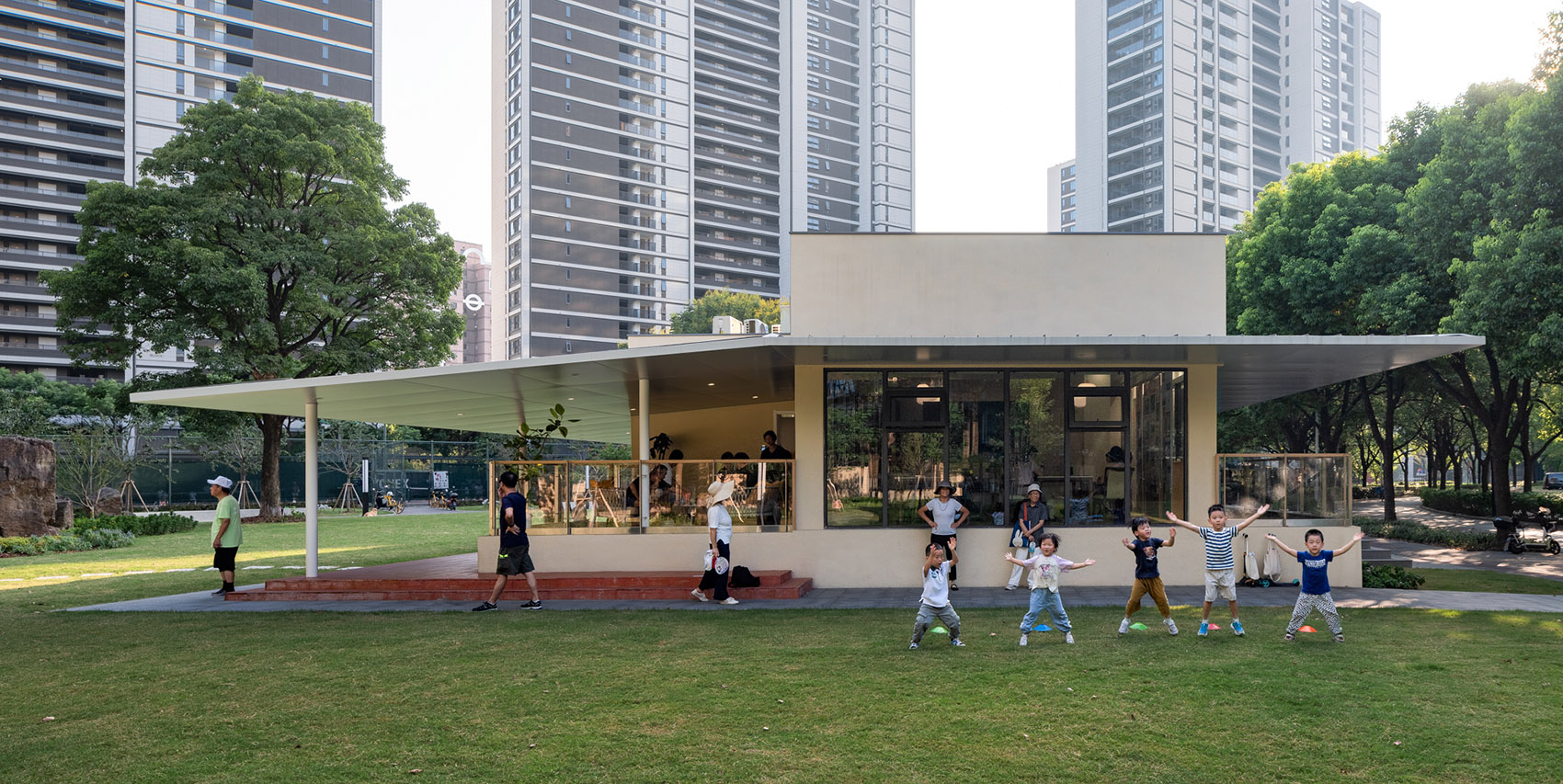 Two public service station in Gubei Community by Atelier Archmixing - 谷德设计网