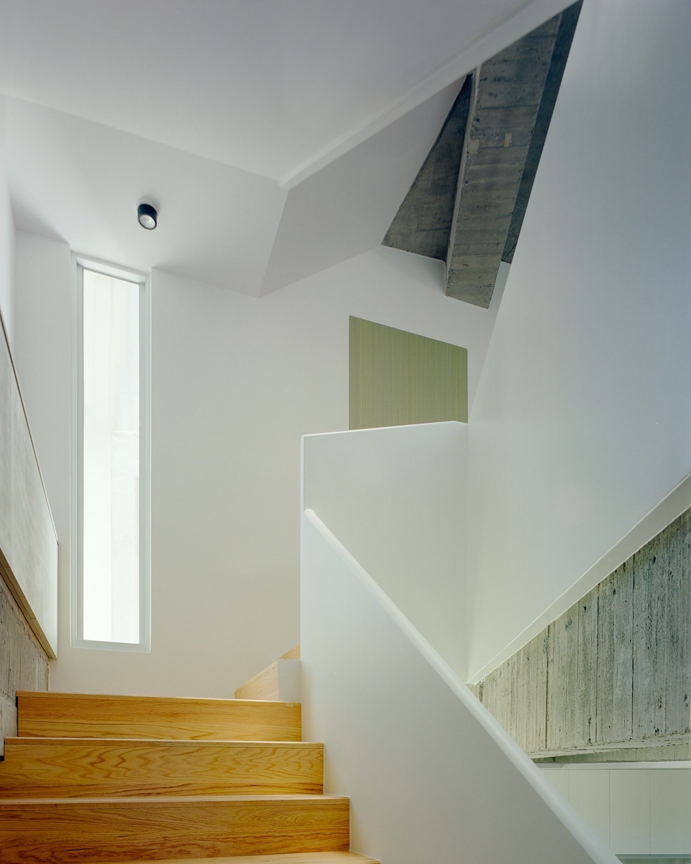 Triangle House by Metrics Architecture Studio - 谷德设计网