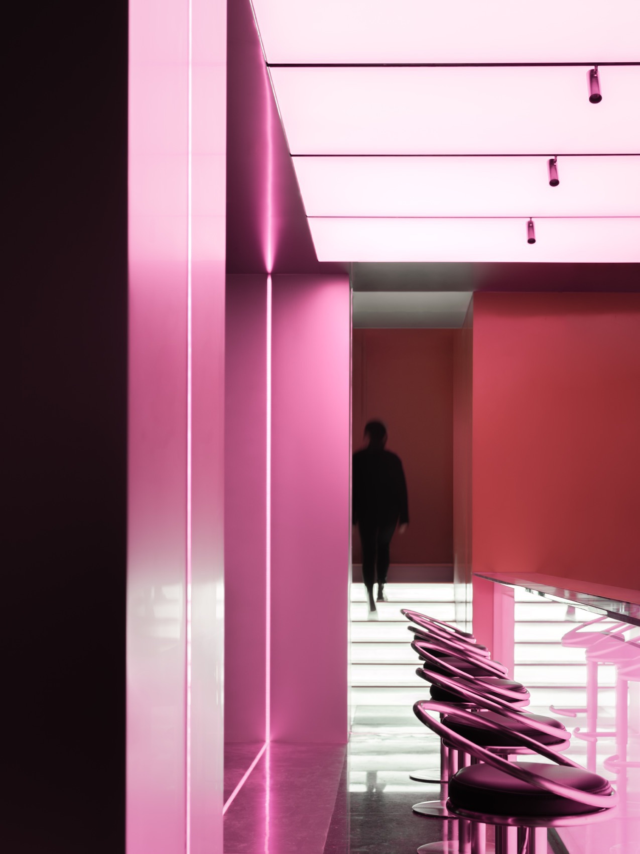 Crush BAR by MARS Studio - 谷德设计网