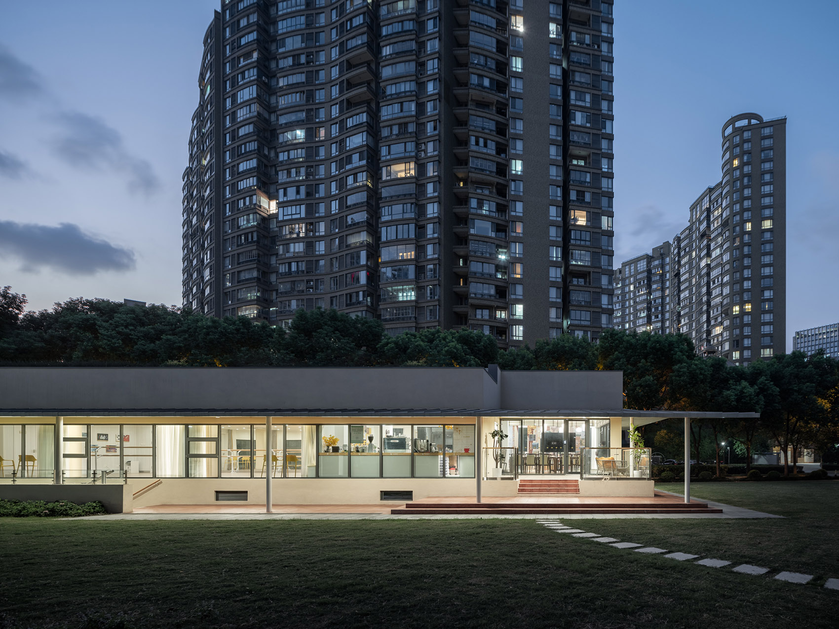 Two public service station in Gubei Community by Atelier Archmixing - 谷德设计网