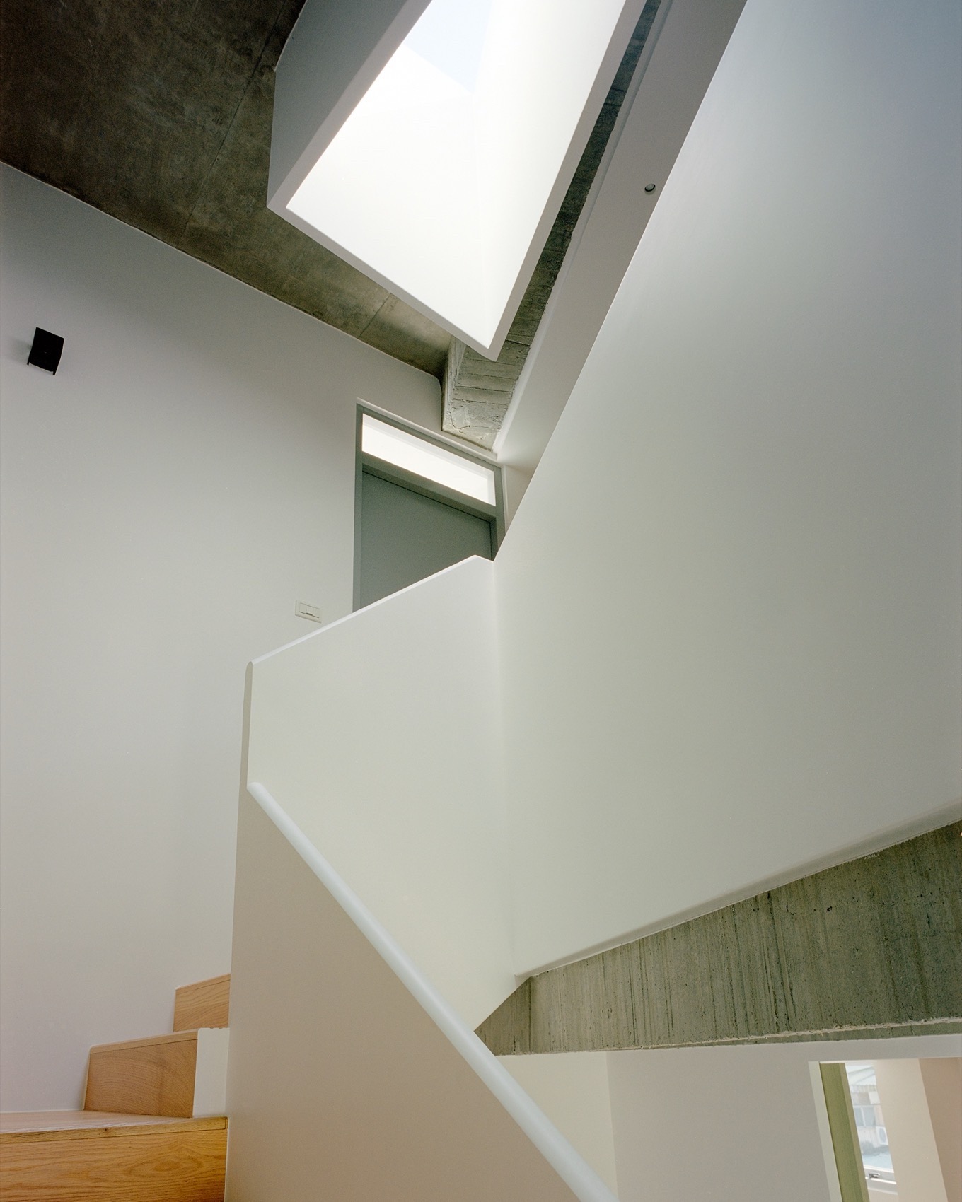 Triangle House by Metrics Architecture Studio - 谷德设计网