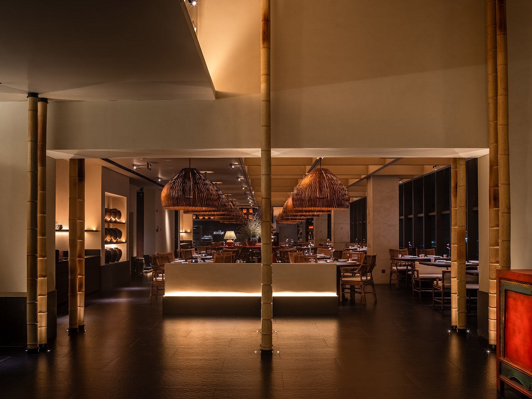 Xiaorong Garden · Classic Sichuan Restaurant by GUO XIN SPACE DESIGN ...