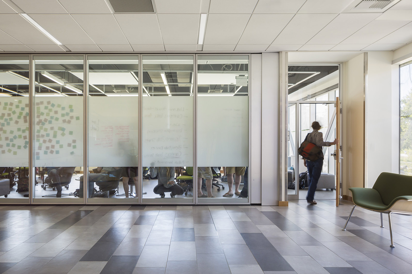 蒙大拿州立大学Jake Jabs商学院，美国 / Hennebery Eddy Architects - 谷德设计网