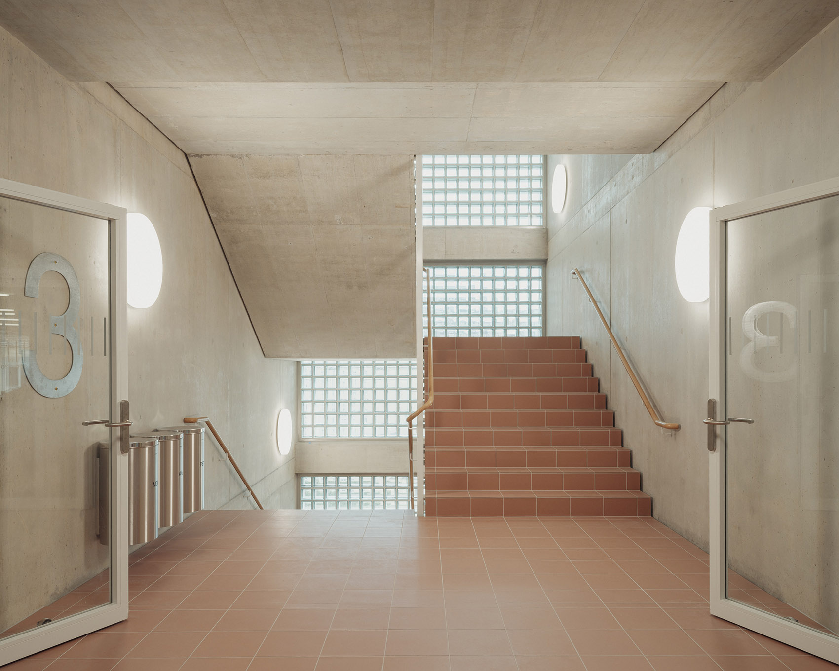 Vocational School for Building Trades by Gunz & Künzle Architekt - 谷德设计网
