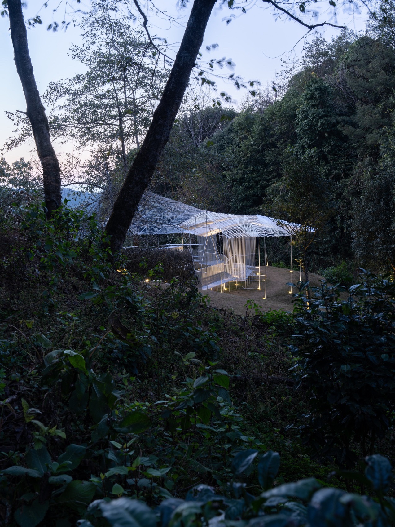 Dali Wuliang Mountain’s Phoenix Feather Tea Pavilion by Kong Xiangwei ...