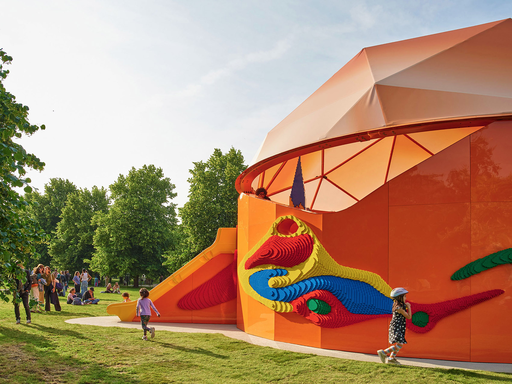 Play Pavilion by Peter Cook Studio Crablab - 谷德设计网
