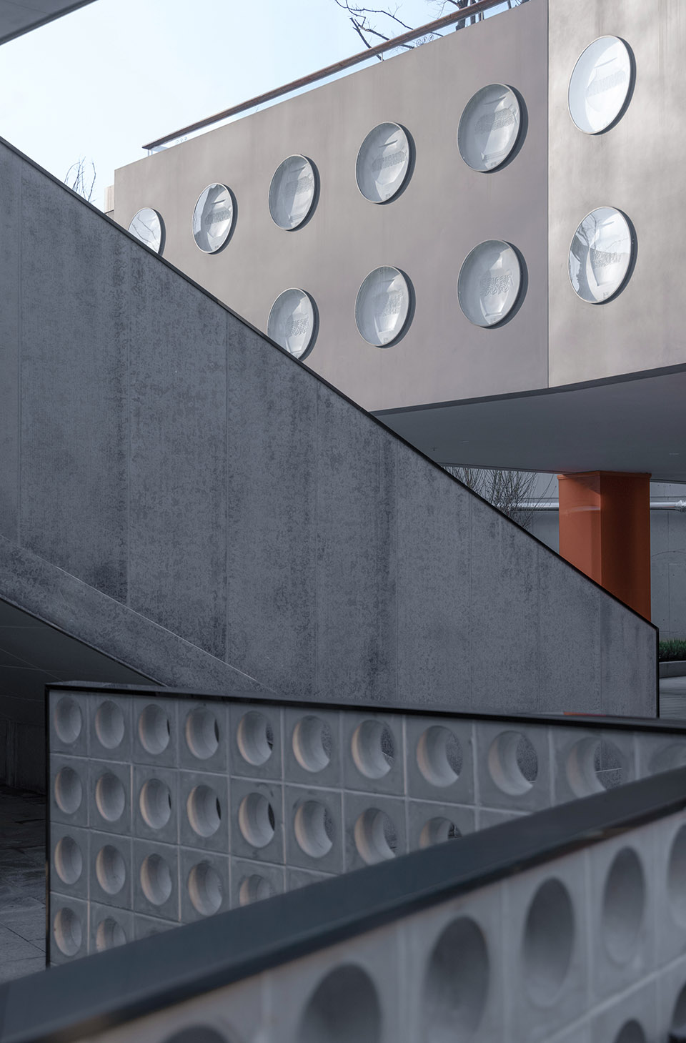 Dopamine Commercial Block by Cing Design - 谷德设计网