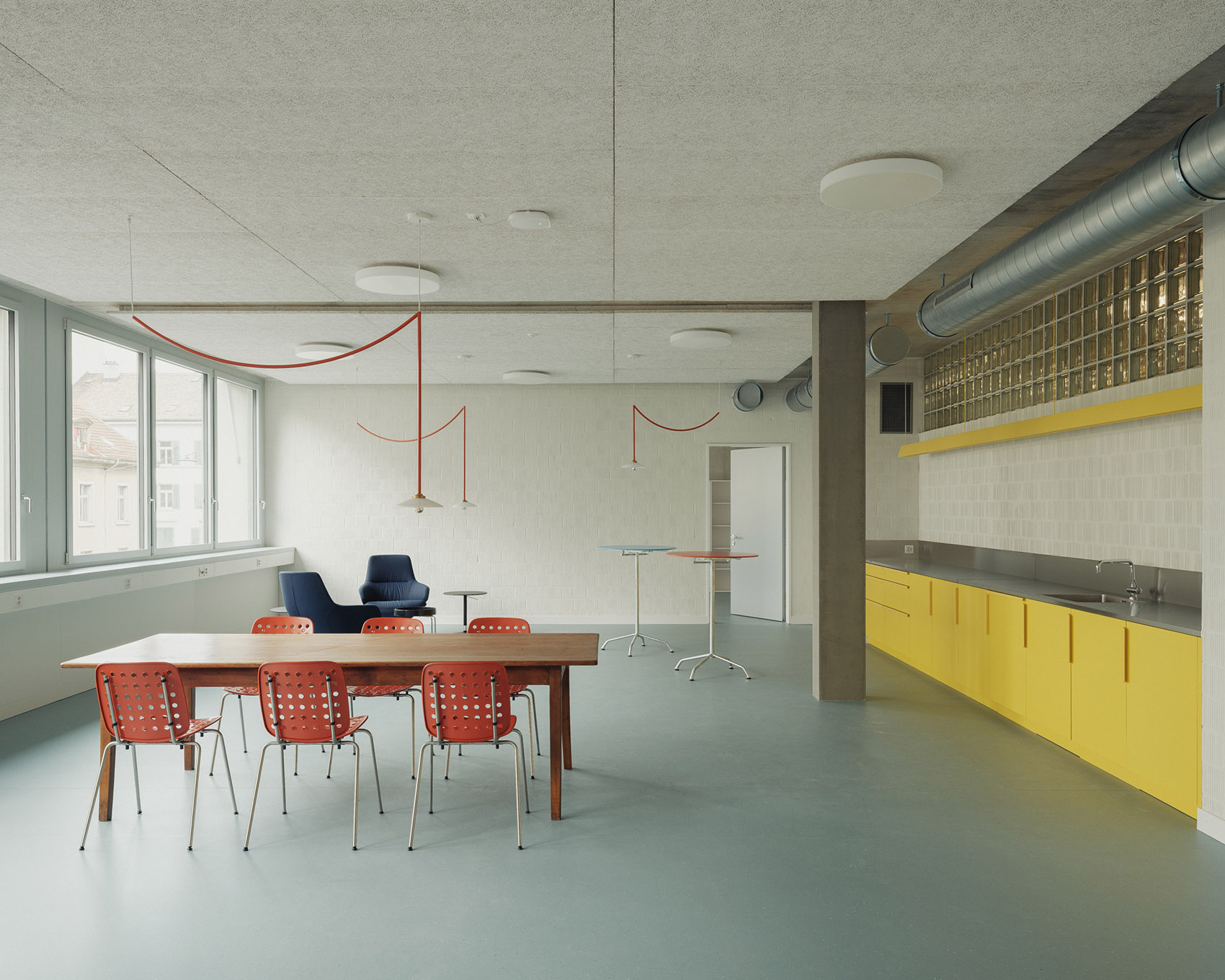 Vocational School for Building Trades by Gunz & Künzle Architekt - 谷德设计网