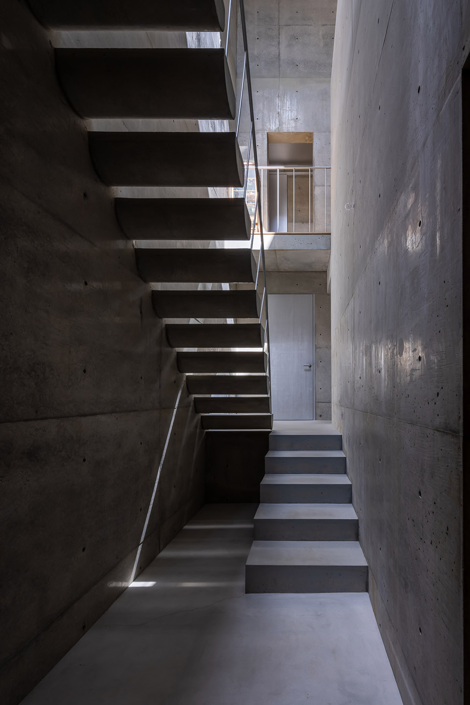 Yayoi house by Takeshi Hosaka Architects - 谷德设计网