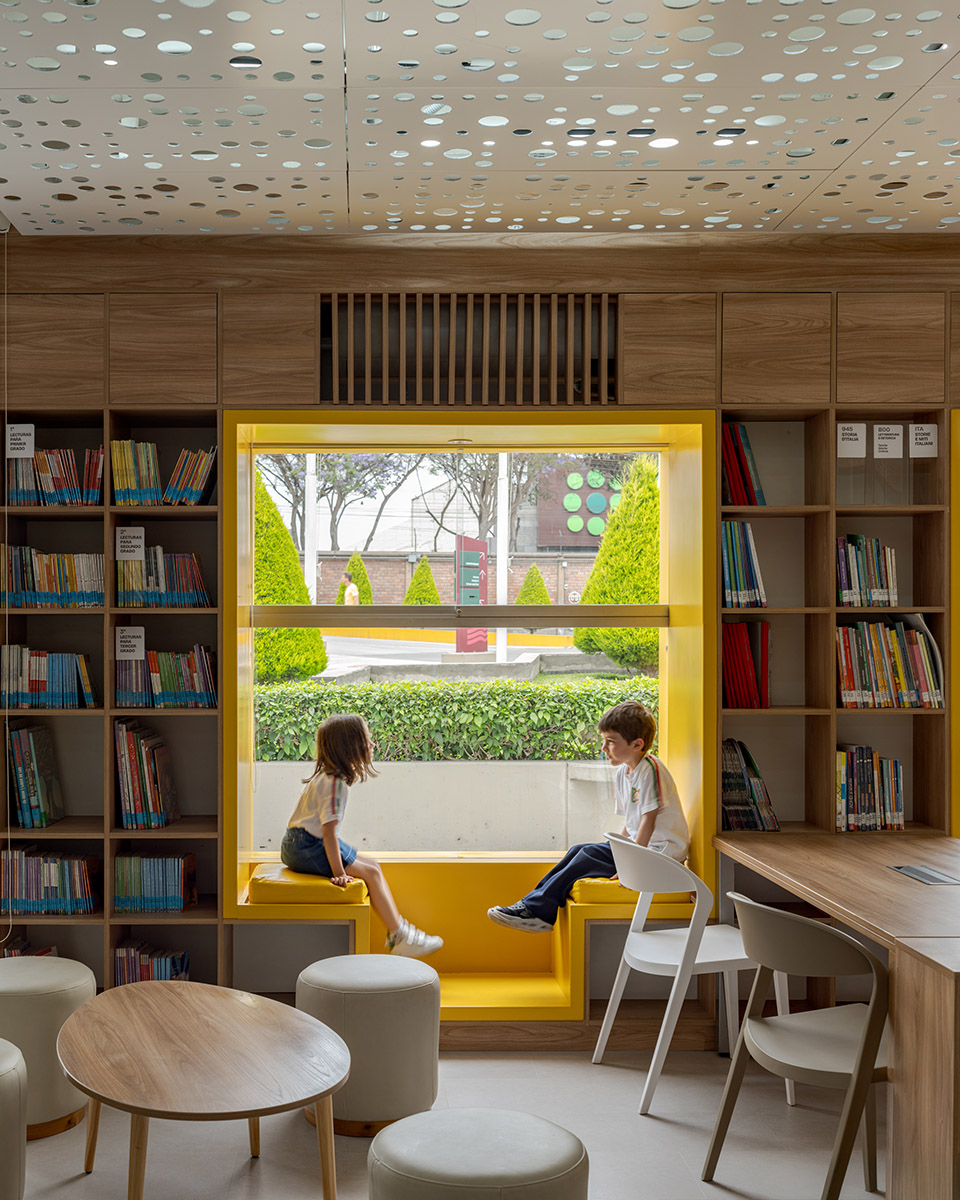 Antonio Raimondi College Library by TERRITORIA - 谷德设计网