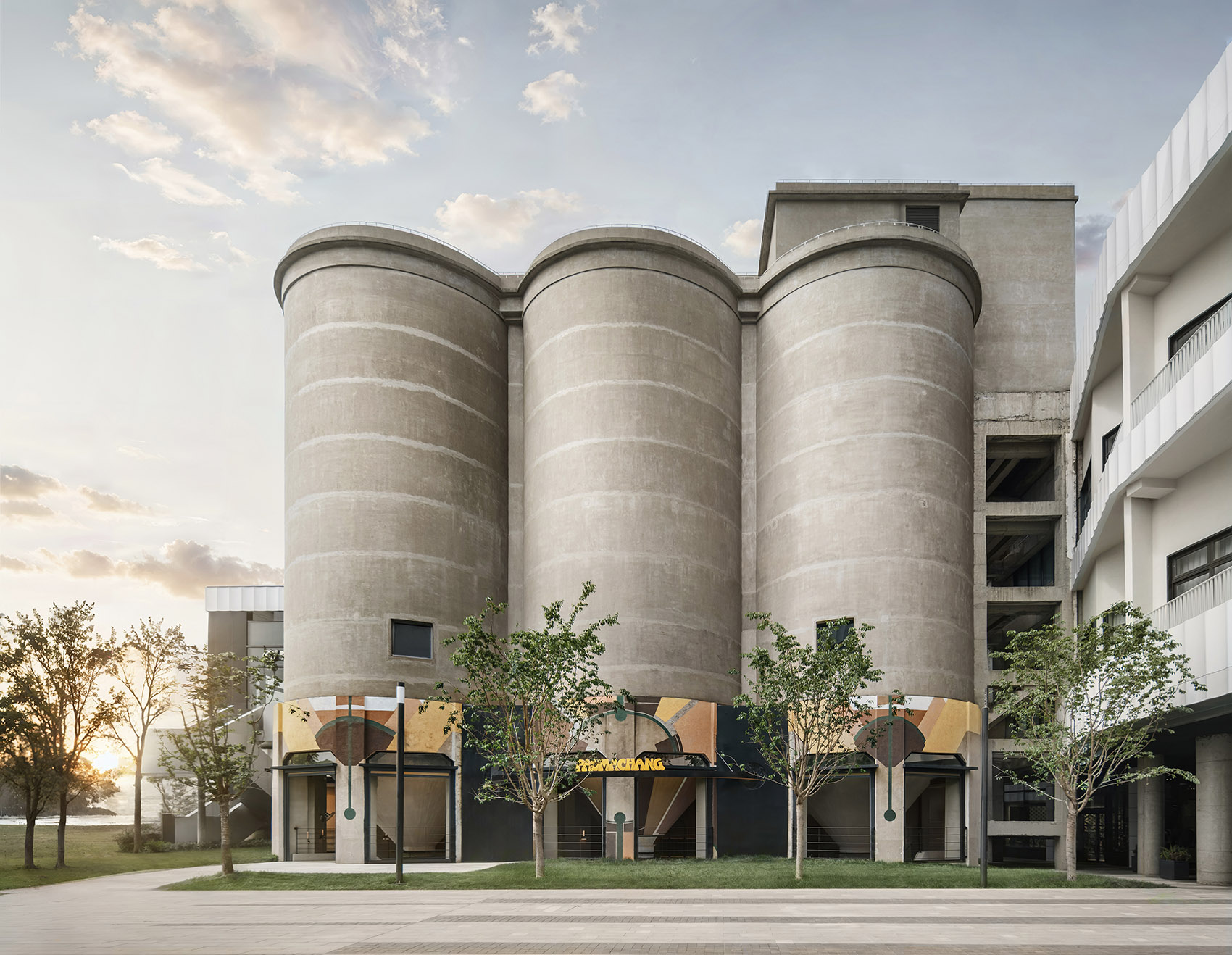 PAOMACHANG -Shanghai Gate M West Bund Dream Center by GE Space Design ...