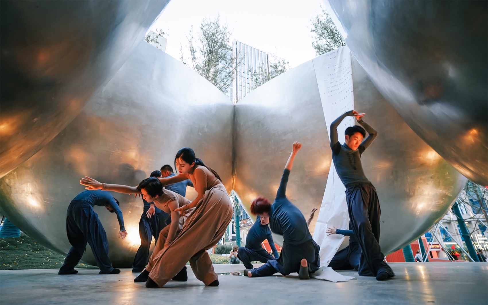 AYDC Public Art Center by ATELIER XI - 谷德设计网