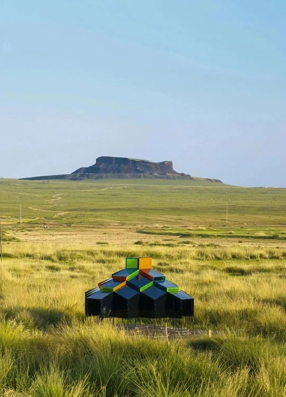 Modern Mongolian Ger Installation – Hotless Pavilion by Ger ...