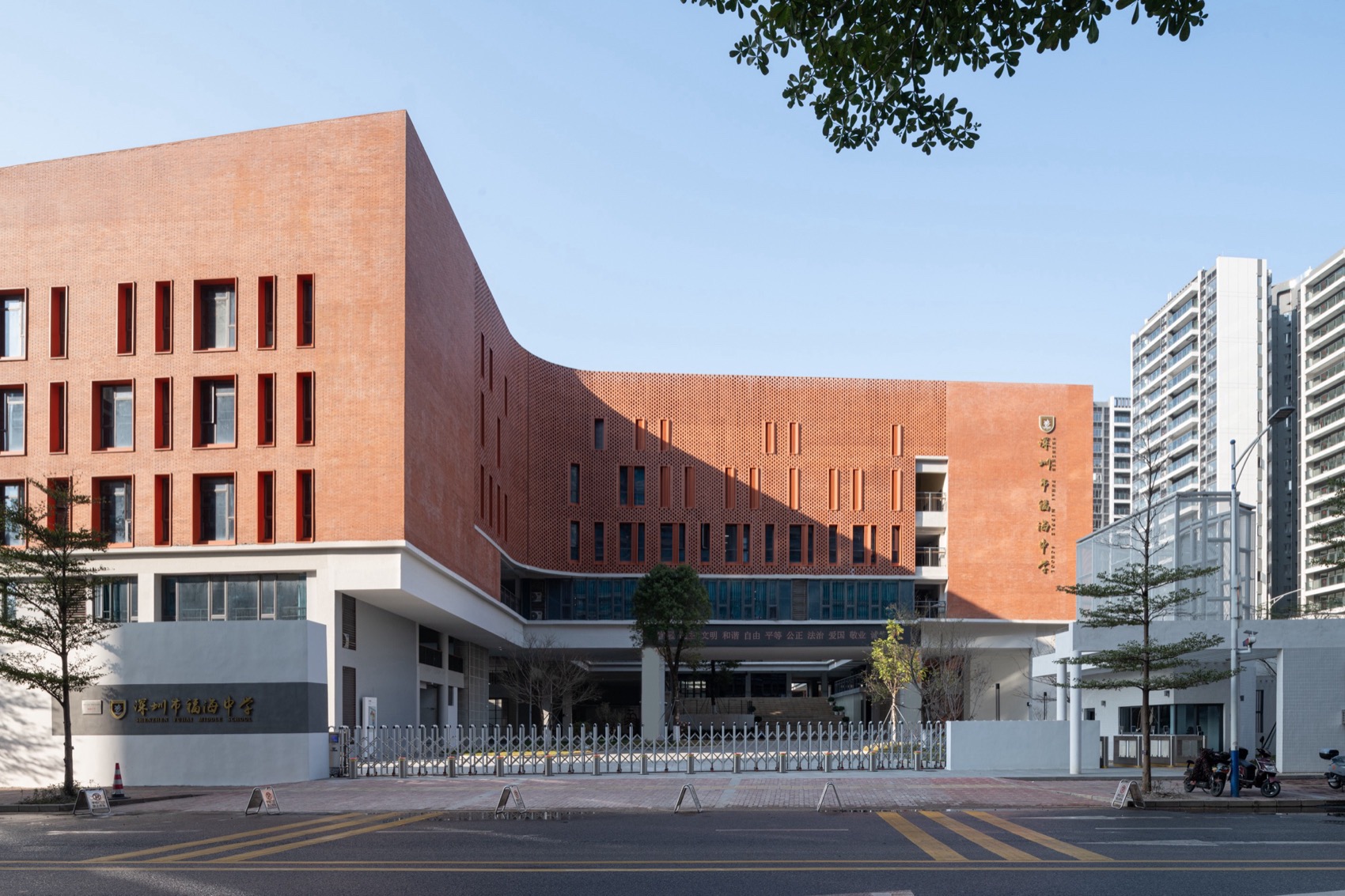 深圳福海中学 / 王维仁建筑设计研究室 - 谷德设计网